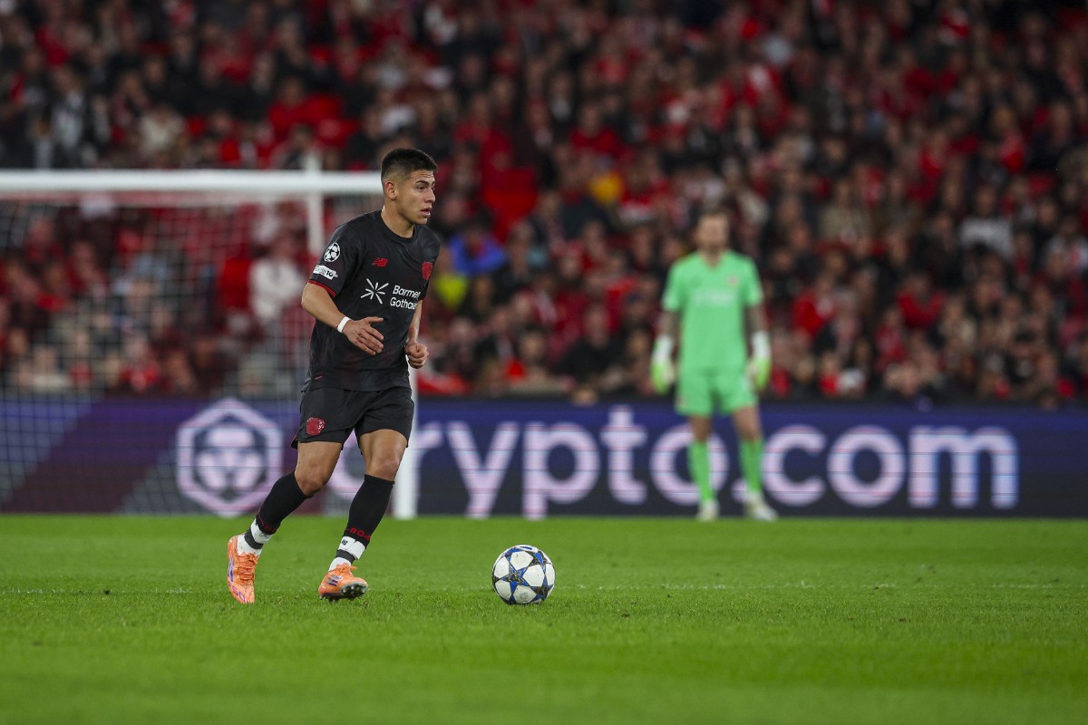 Claudio Echeverri seems set to return to Manchester City.